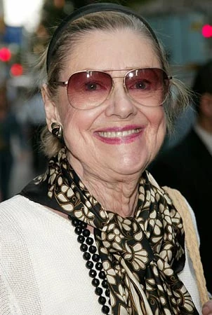 Elizabeth Wilson | Doblaje Wiki | Fandom