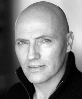 Peter Woodward | Doblaje Wiki | Fandom