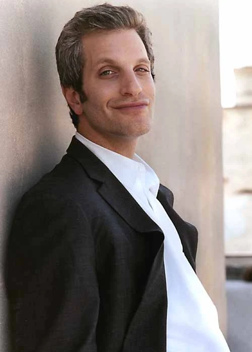 Jon Sklaroff | Doblaje Wiki | Fandom