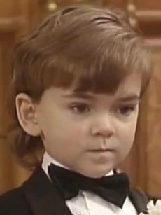 MICHAEL NUNES | Wiki Doblajes Animados | Fandom