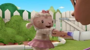 Lambie Gets the Linties | Doc McStuffins Wiki | Fandom
