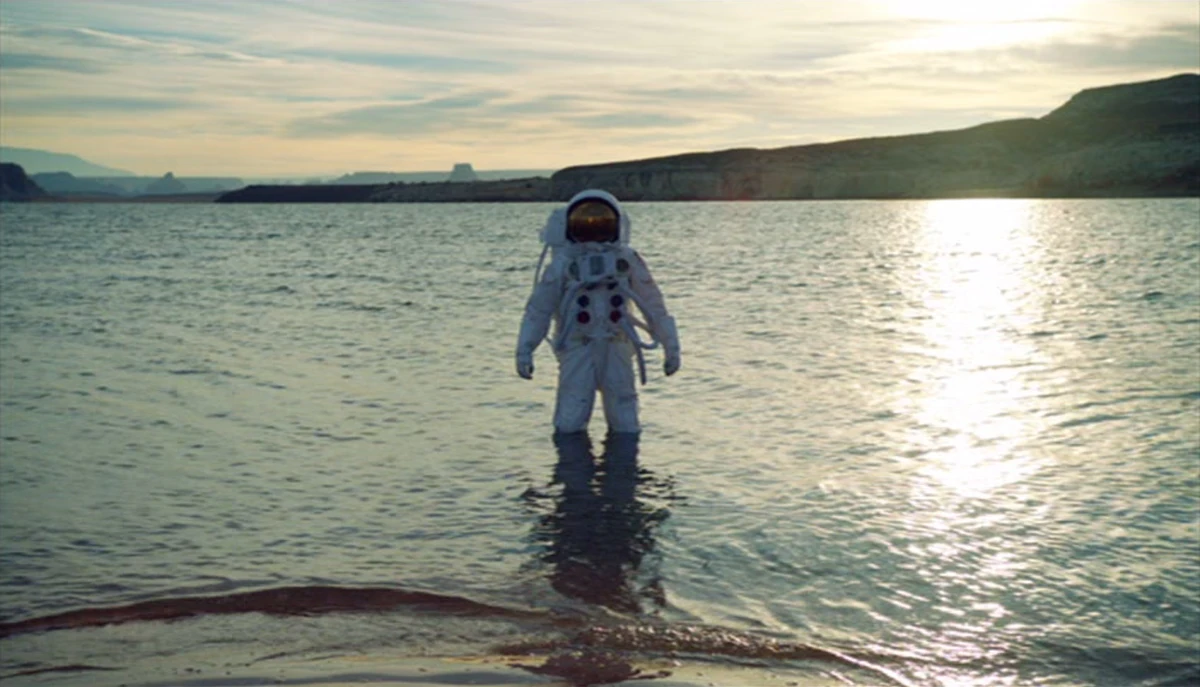 The Impossible Astronaut (TV) | Doctor Who Wiki | Fandom
