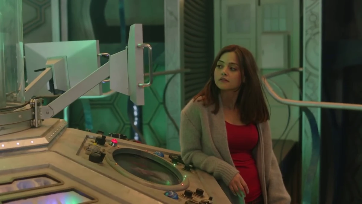 Clara and the TARDIS | Doctor Who Wiki | Fandom