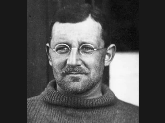 Alexander Macklin | Doctor Who Torchwood Wiki | Fandom