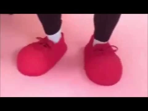 Big Red Shoes | Don't Hug Me I'm Scared Wiki | Fandom