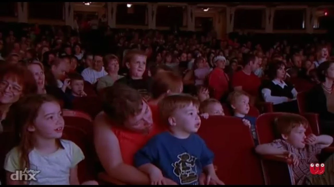 People watching the concert | Doodlebops Wiki | Fandom