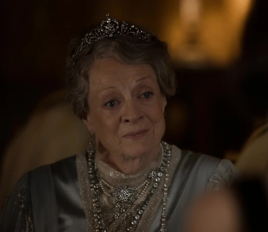 Violet Crawley | Downton Abbey Italia Wiki | Fandom