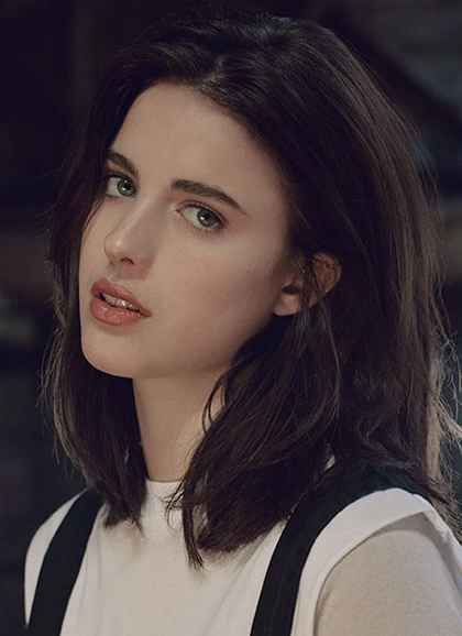 Violet Hughes | Draco Dormiens Wiki | Fandom