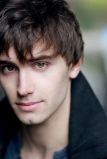 Lewis Rainer | Dracula Wiki | Fandom