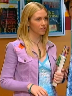 Susan | Drake and Josh Wiki | Fandom