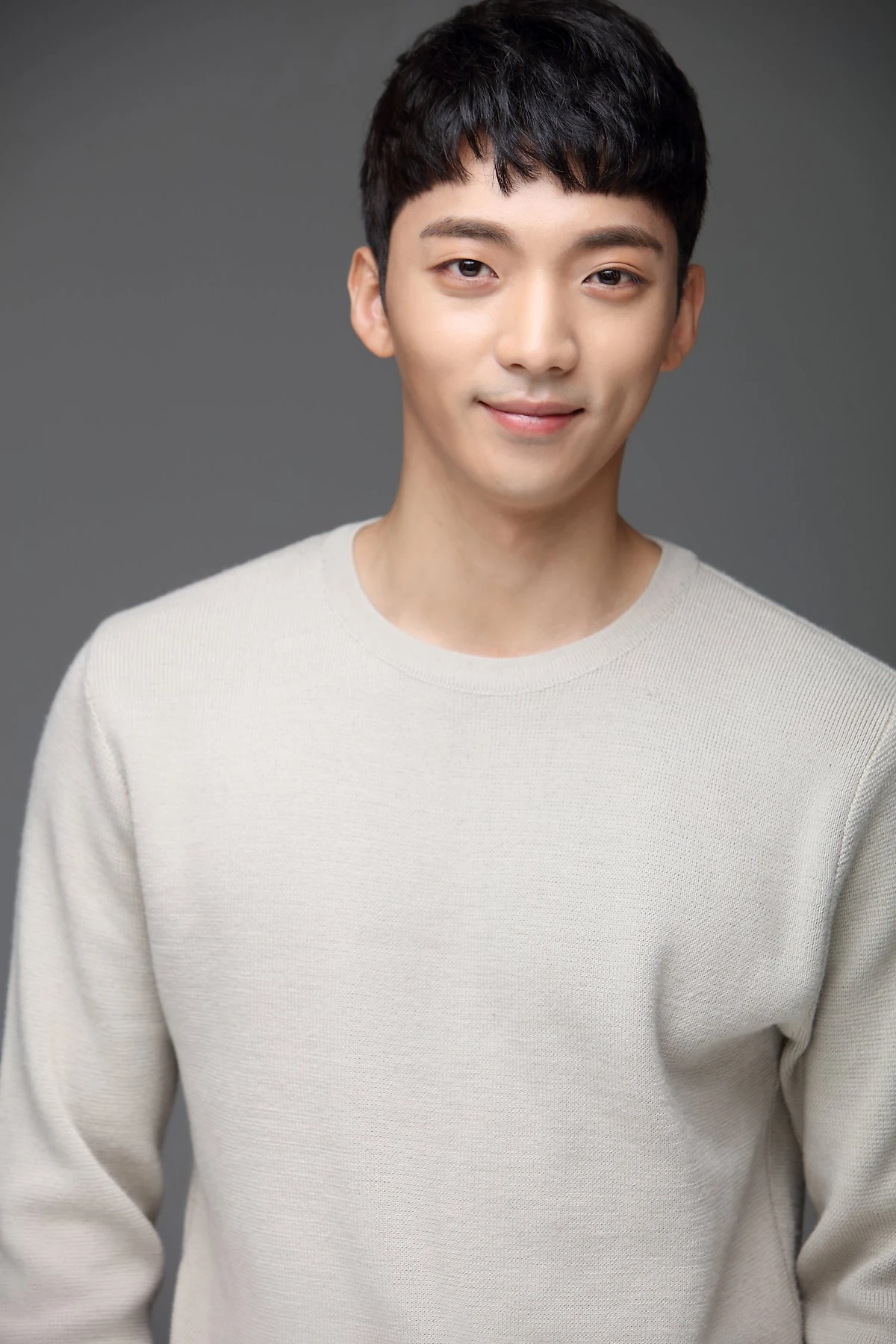 Hwang Hee (1988) | Wiki Drama | Fandom