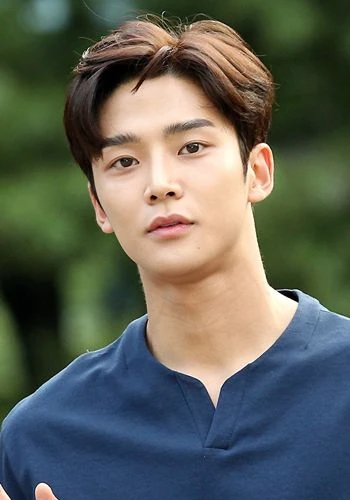 Ro Woon | DramaForLife Wiki | Fandom