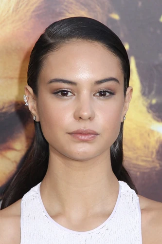 Courtney Eaton | Yellowjackets Wiki | Fandom