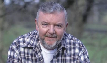 Tony Haygarth | Dreamworks Animation Wiki | Fandom