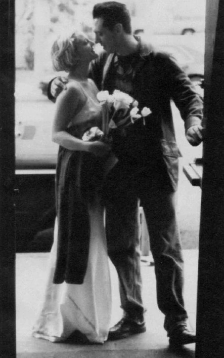 Drew Barrymore Y Jeremy Thomas