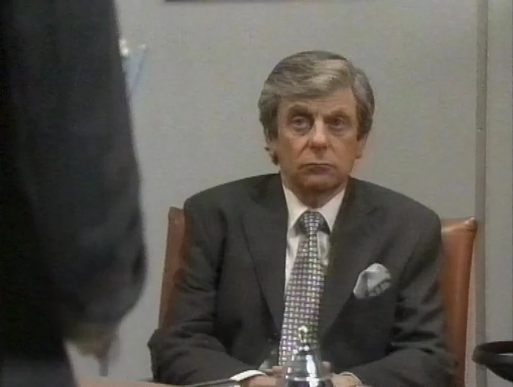 Sir Gordon Miller | Drop the Dead Donkey Wikia | Fandom