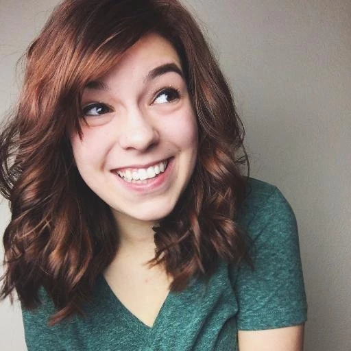 Lizzy Jones | Drunk Dinsey Wikia | Fandom