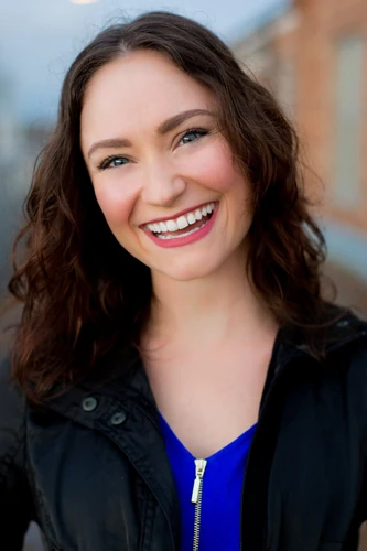 Emily Neves | Dubbing Wikia | Fandom