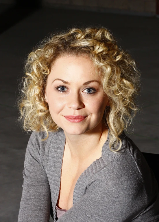 Leda Davies | Dubbing Wikia | Fandom