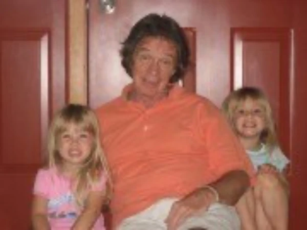 Bob Elliot | Dubbing Wikia | Fandom