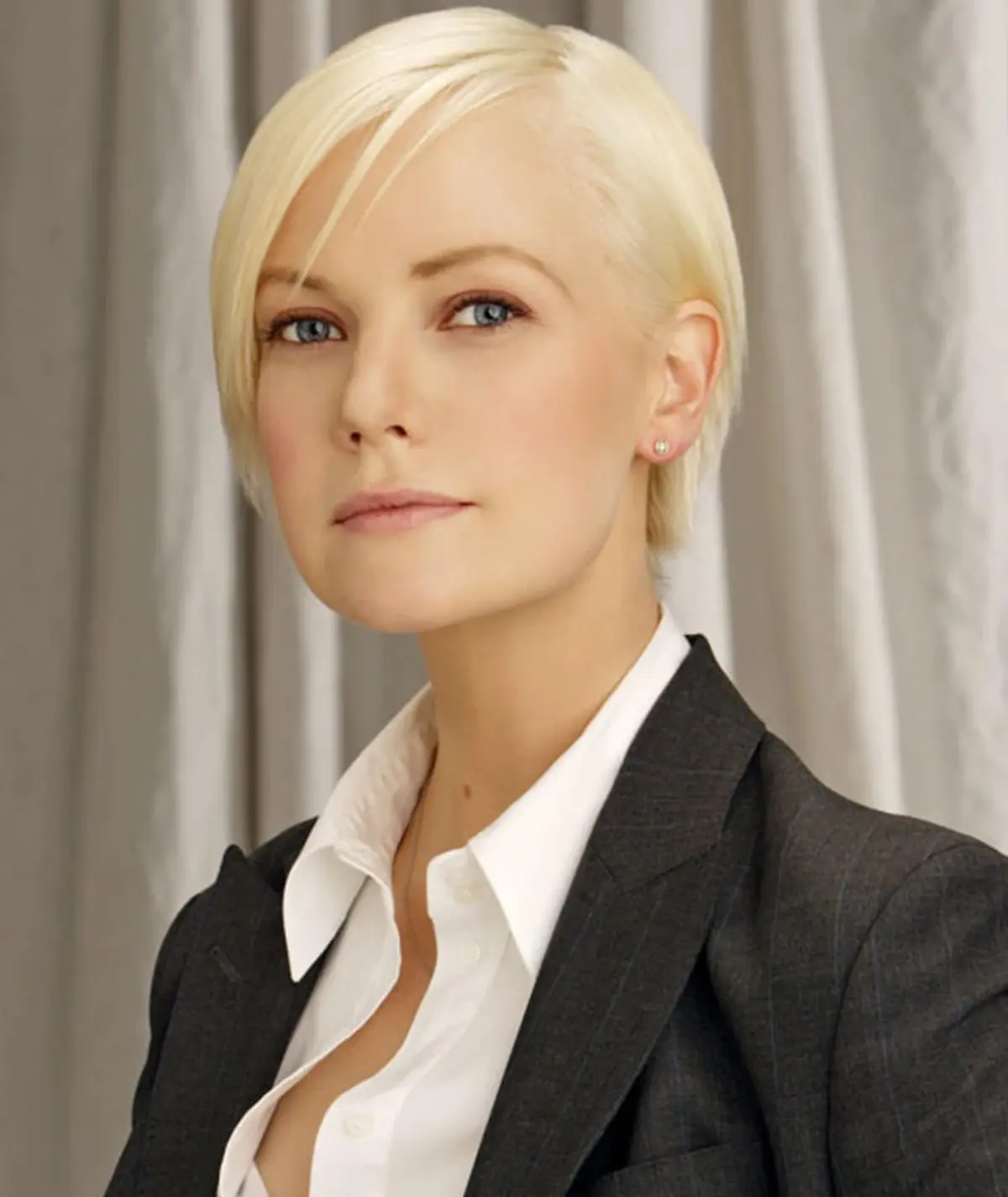 Laura Harris | Dubbing Wikia | Fandom