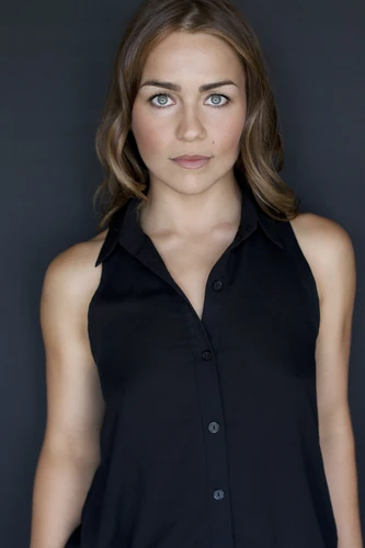 Nell Teare | Dubbing Wikia | Fandom