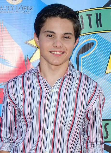 Zach Callison | Dubbing Wikia | Fandom