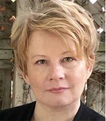 Elizabeth Saunders | Dubbing Wikia | Fandom