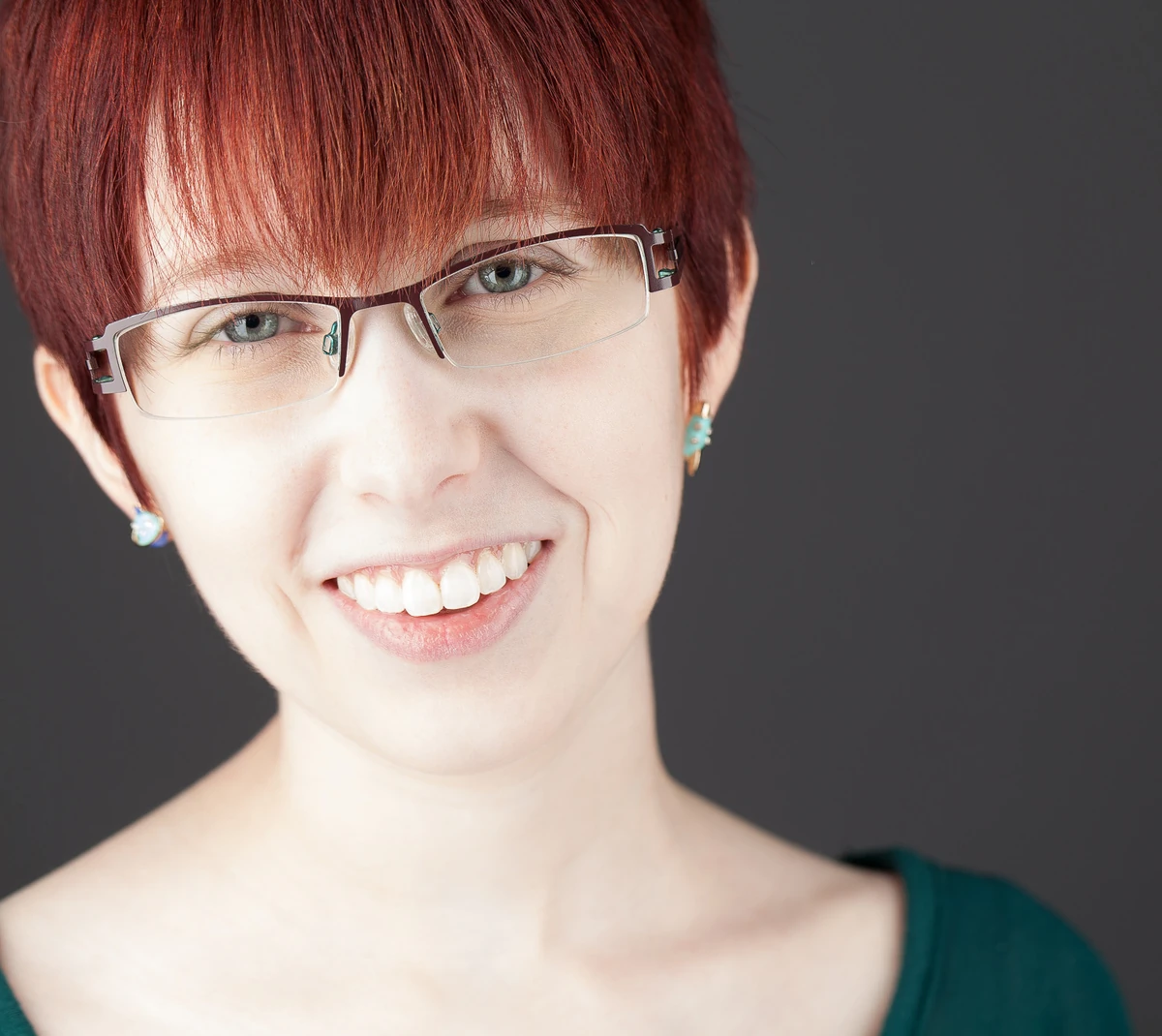 Lara Woodhull | Dubbing Wikia | Fandom