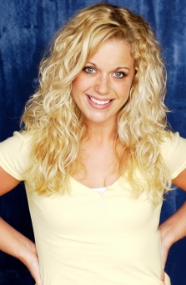 Maggie Flecknoe | Dubbing Wikia | Fandom