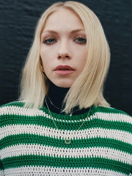 Tavi Gevinson | Dublapédia | Fandom