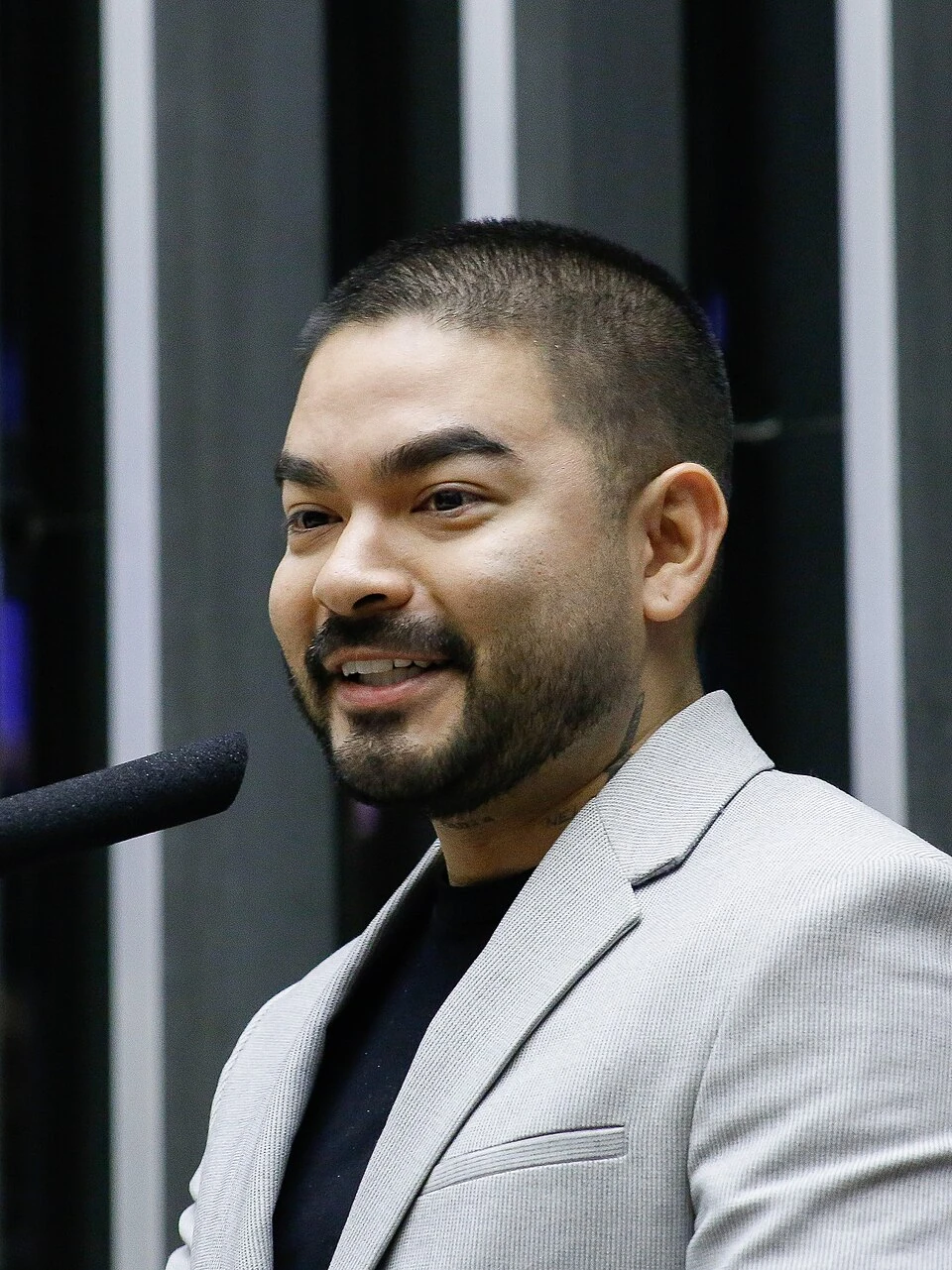 Star Talent/Y | Dublapédia | Fandom