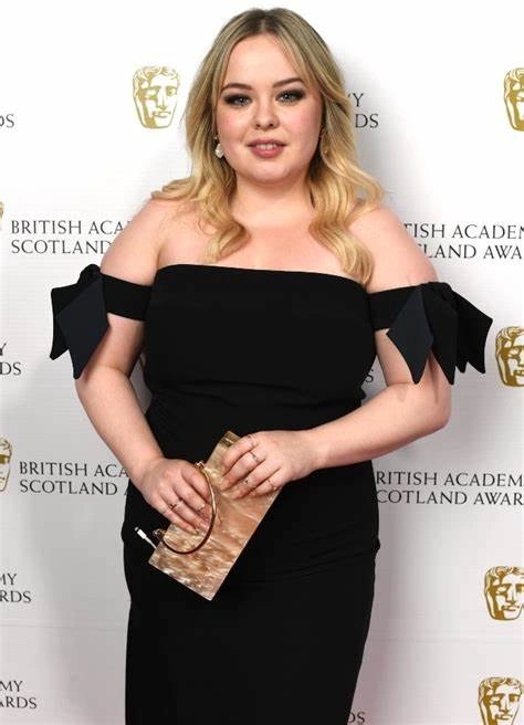 Nicola Coughlan | Dublapédia | Fandom