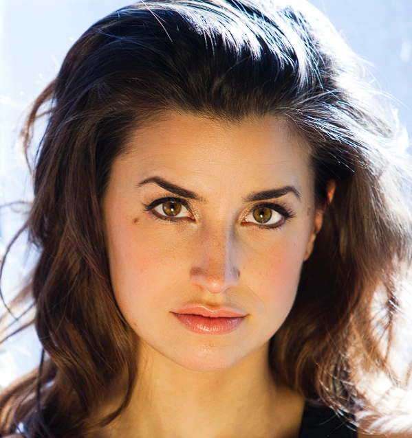 Bryn McAuley | Dublapédia | Fandom