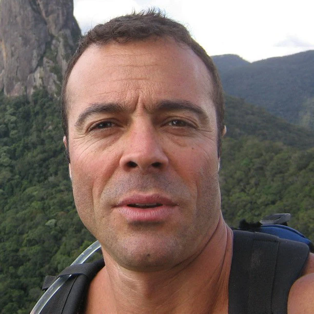 Affonso Amajones | Dublapédia | Fandom