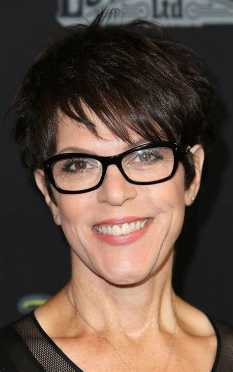 April Winchell | Dublapédia | Fandom