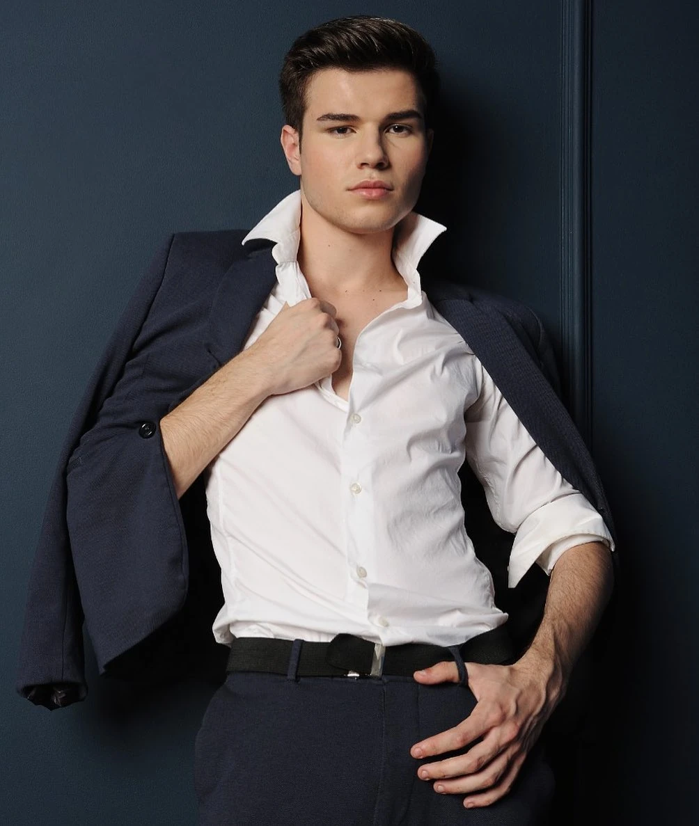 Vitor Mello | Dublapédia | Fandom