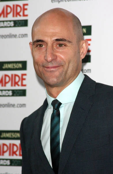 Mark Strong | Dublapédia | Fandom