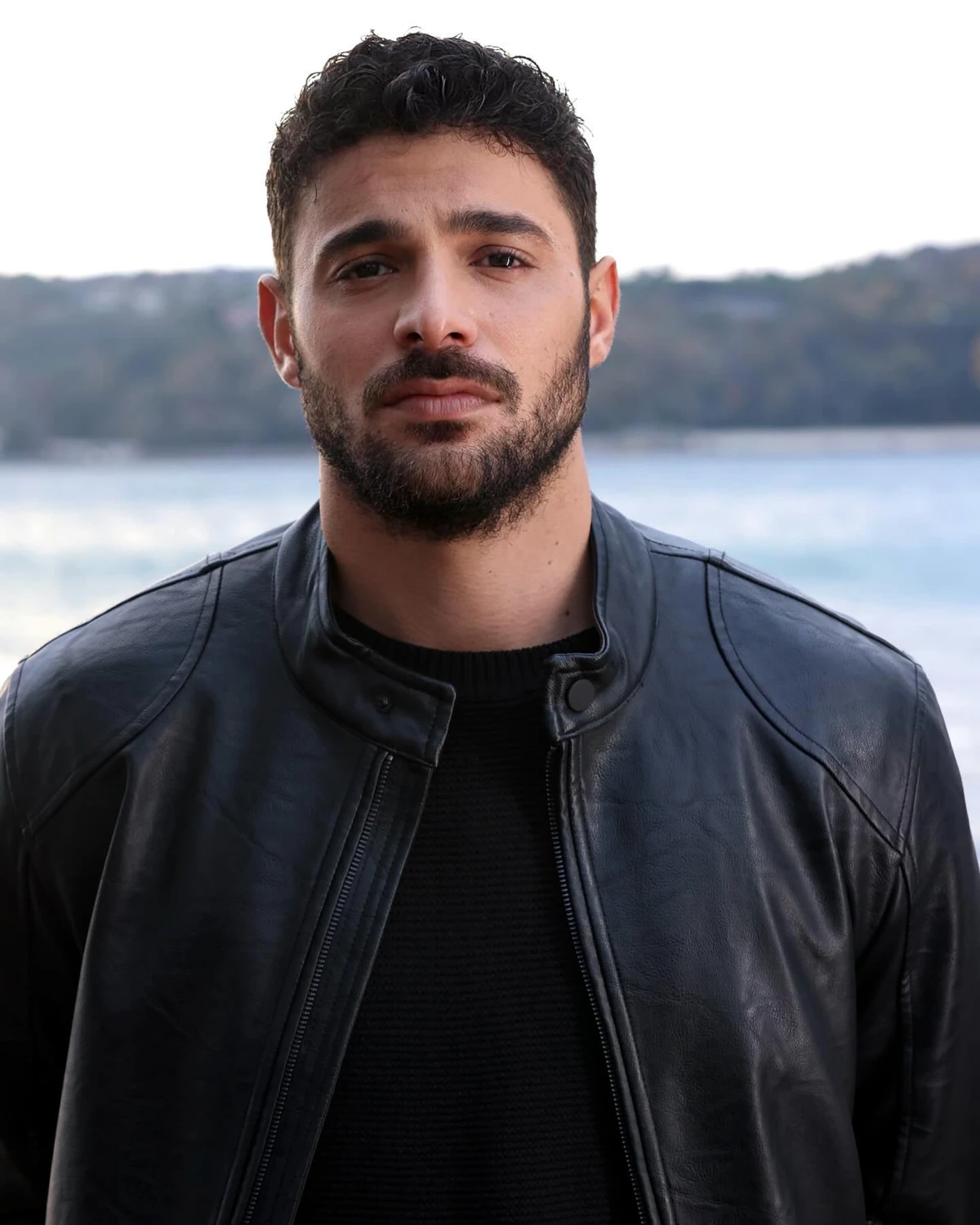 Halit Özgür Sarı | Dublapédia | Fandom