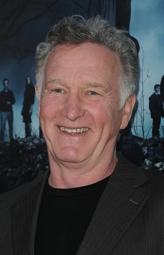 Tom Butler | Dublapédia | Fandom