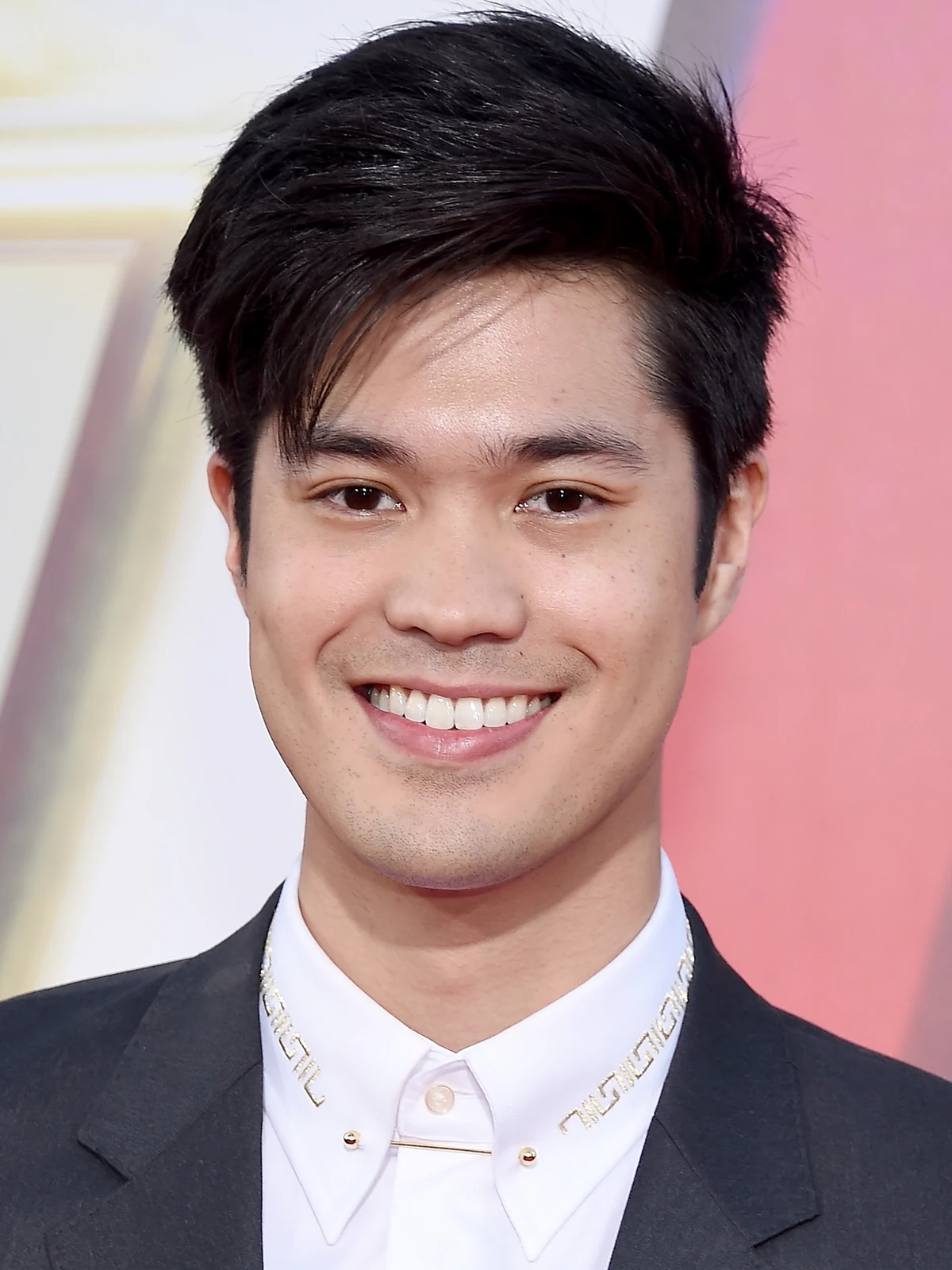 Ross Butler | Dublapédia | Fandom