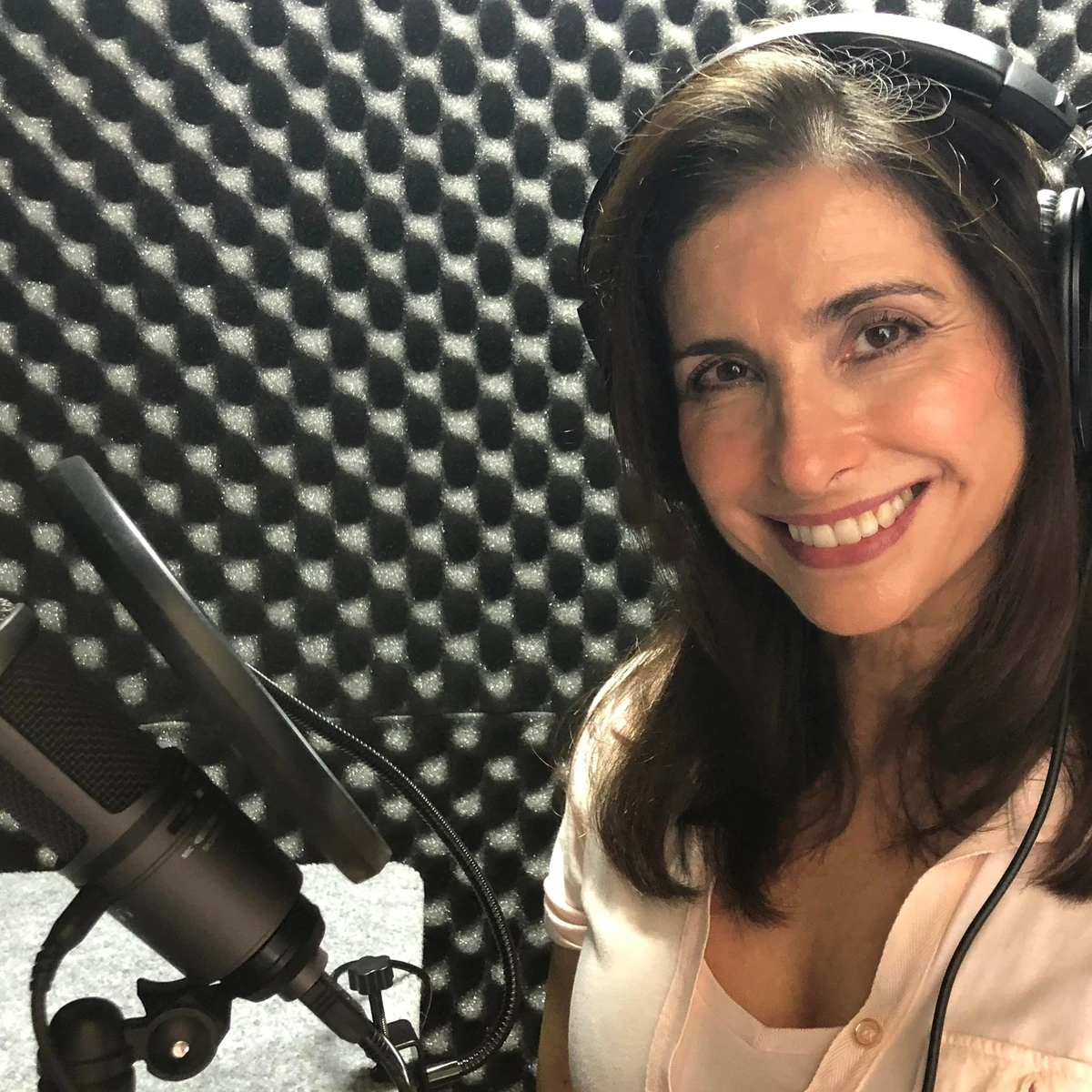 Néli Rodrigues | Dublapédia | Fandom