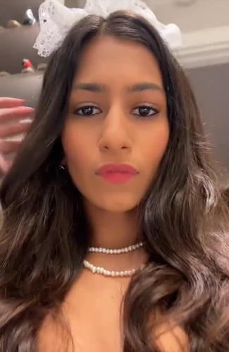 Ava Patel | Dublapédia | Fandom