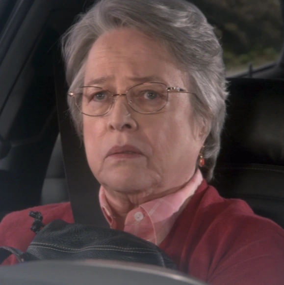 Kathy Bates | Dublapédia | Fandom