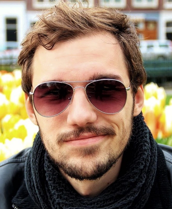 Léo Stein | Dublapédia | Fandom