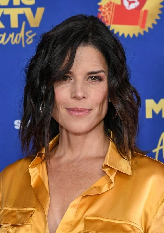 Neve Campbell | Dublapédia | Fandom
