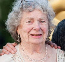 Angela Paton | Wiki Dublagem | Fandom