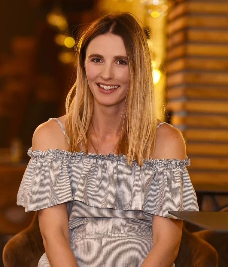 Tamara Loos | Disney Sinkropedija | Fandom