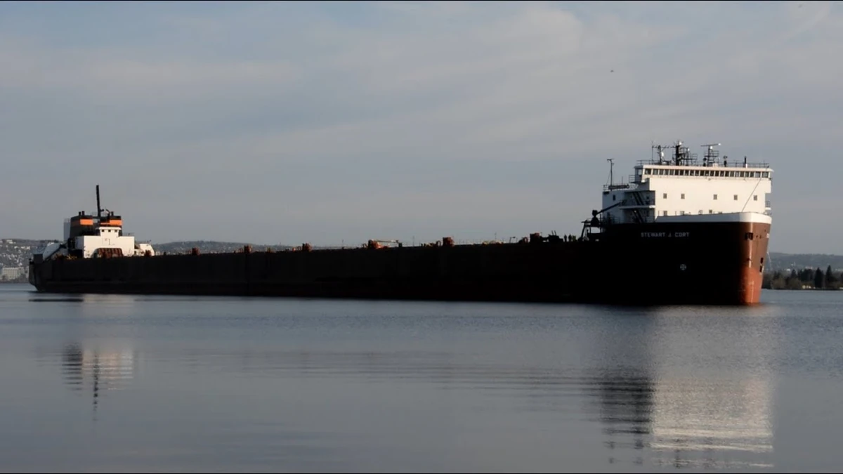 STEWART J CORT Passing Barker's Island | Duluth Ships and Places Wiki ...