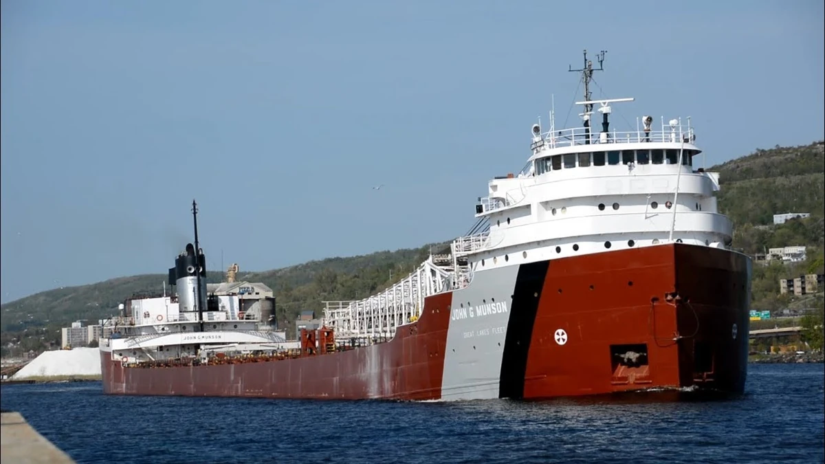JOHN G MUNSON Departs Duluth | Duluth Ships and Places Wiki | Fandom